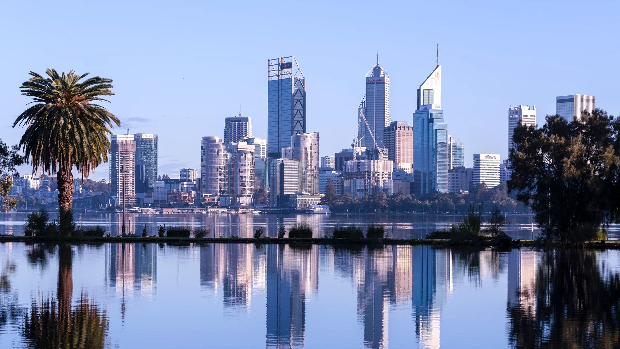 Qantas launches 1st direct flight from Australia to mainland Europe ...