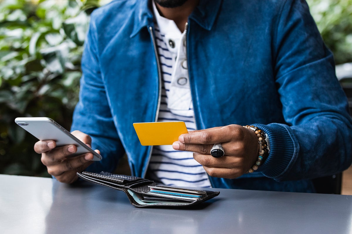 Why you should get a fixed-rate rewards credit card - The Points Guy