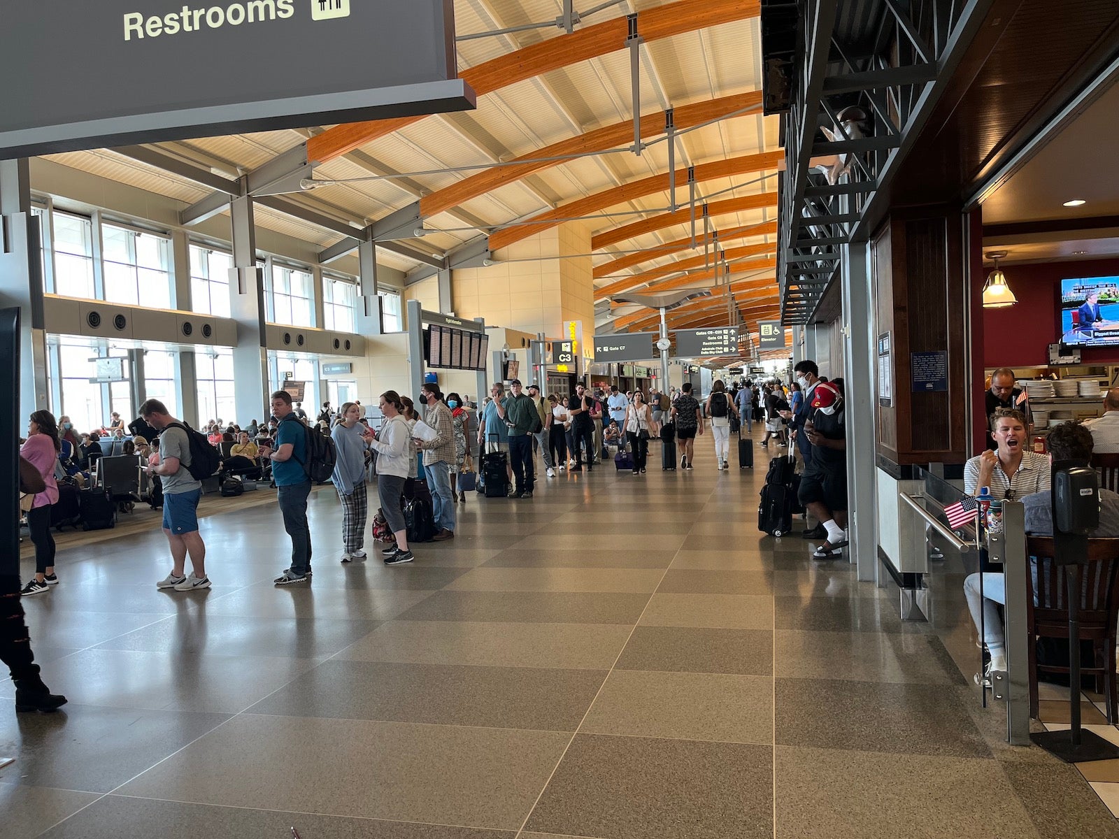 Here's why flights can keep getting disrupted even after the weather ...