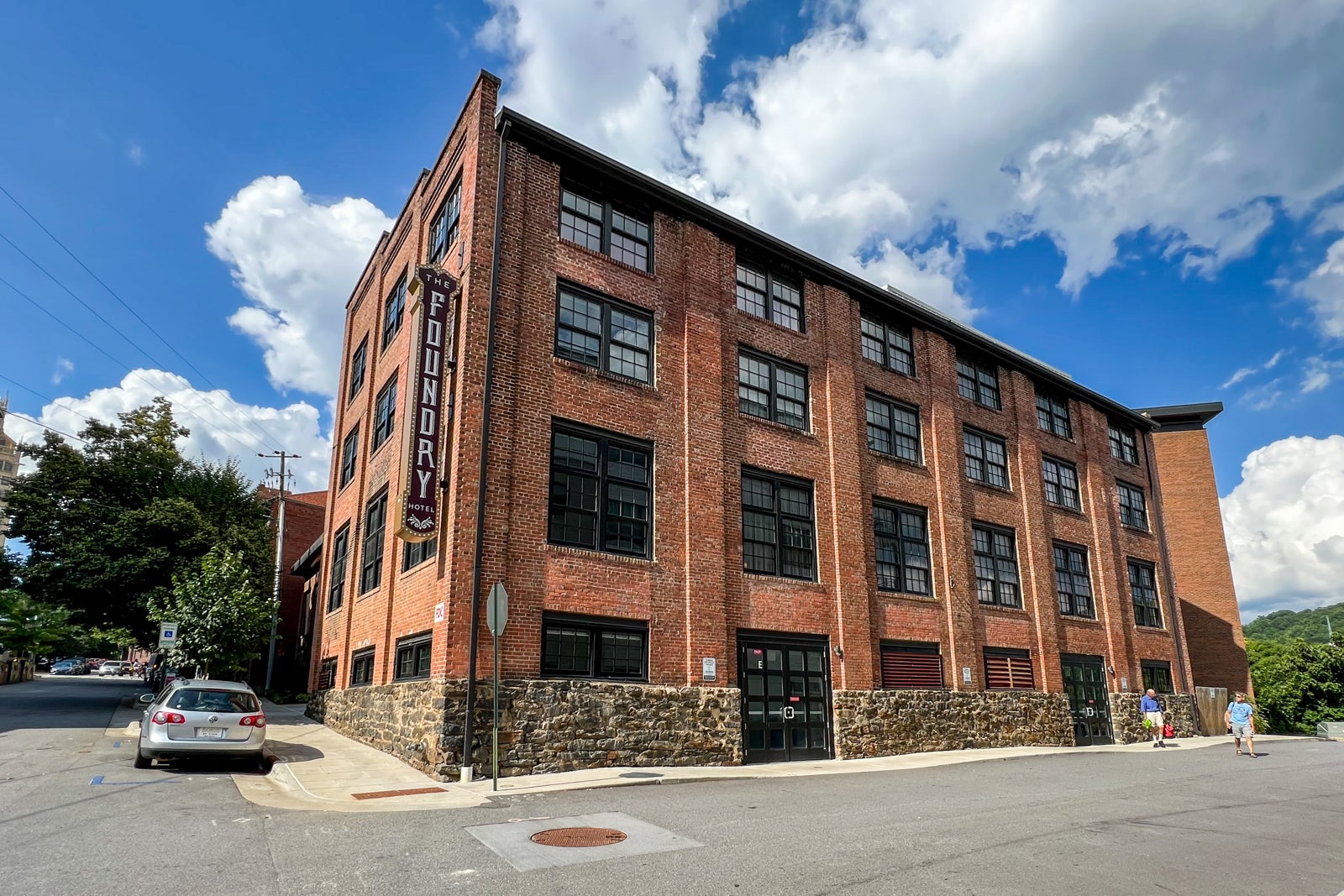 Upscale stay, but missing amenities: My time at The Foundry Hotel in ...