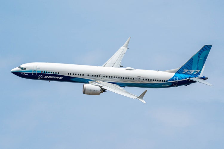 Ryanair orders 300 new 737 MAX 10 aircraft from Boeing - The Points Guy