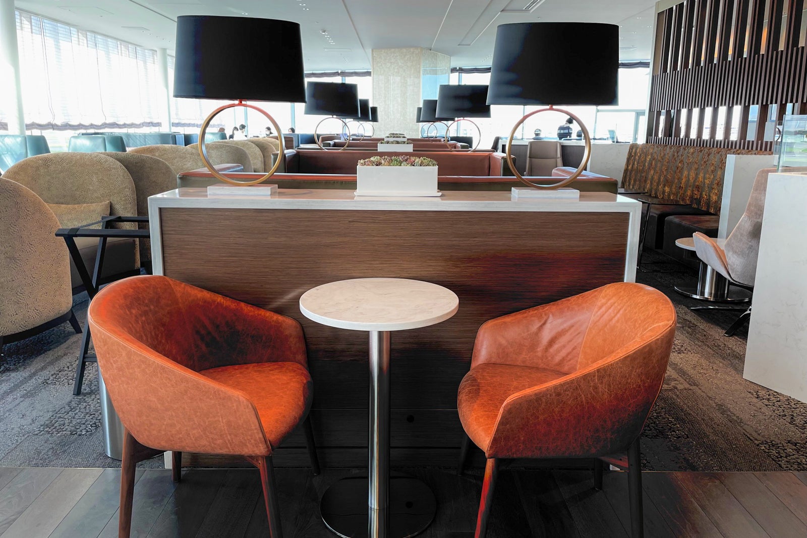 Delta opens brand-new Sky Club at Tokyo's Haneda airport with Japanese ...
