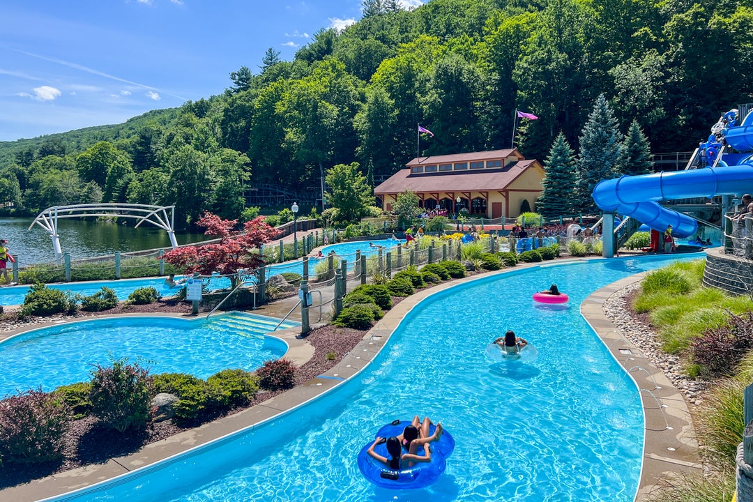 Visiting America’s oldest theme park: Lake Compounce - The Points Guy