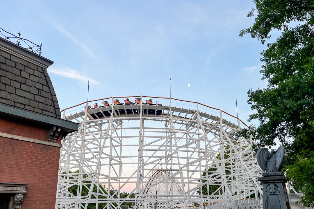 Visiting America’s oldest theme park: Lake Compounce - The Points Guy