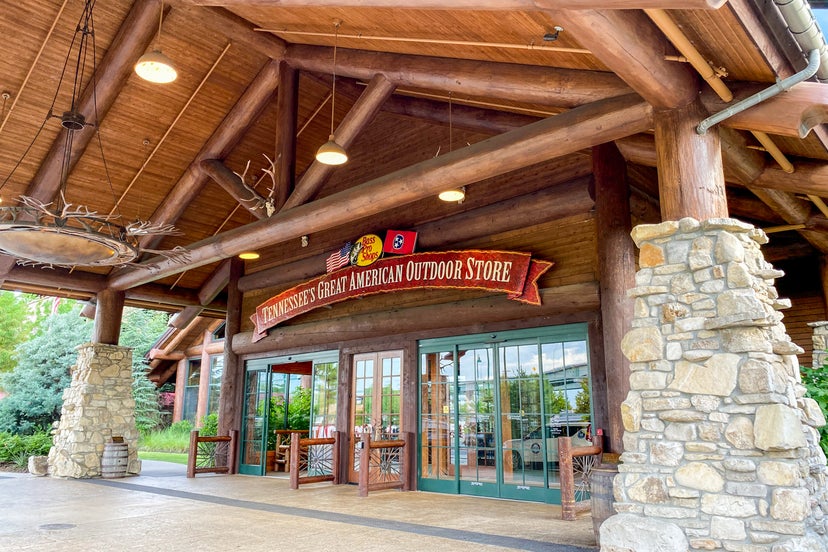 A vegan and a hunter spent 2 nights at the Big Cypress Lodge in Memphis ...