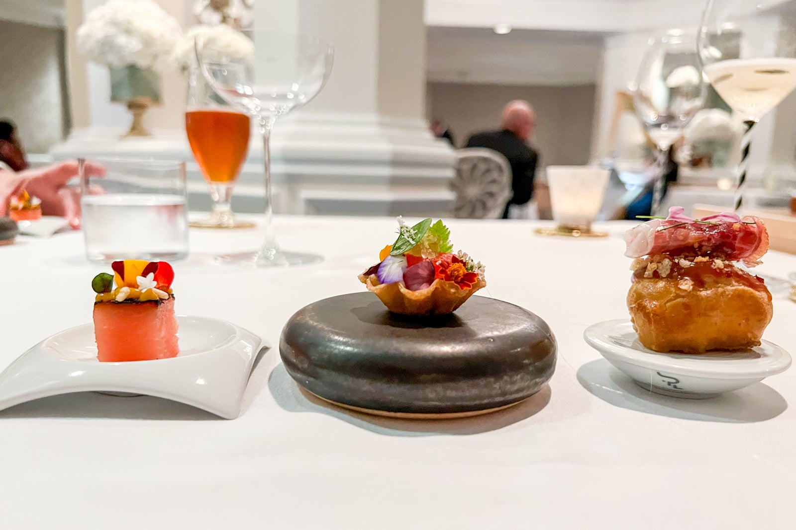 What it's like to dine at Disney's Victoria & Albert's: Fancy clothes ...