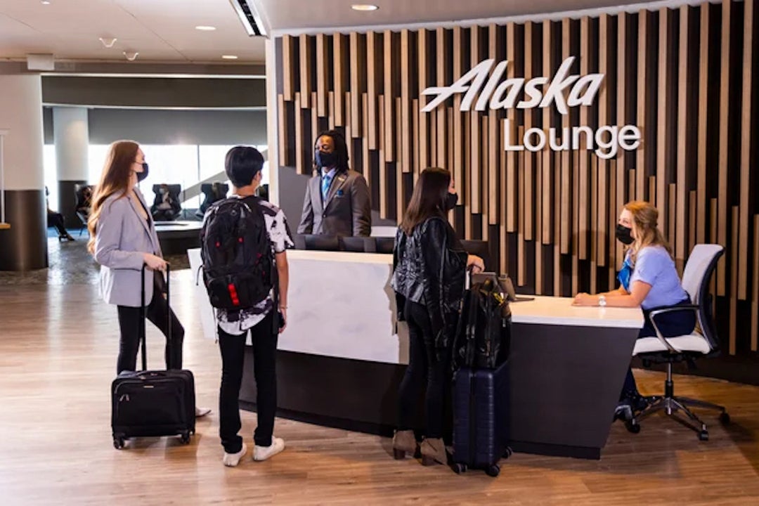 A guide to guest policies for airport lounges - The Points Guy