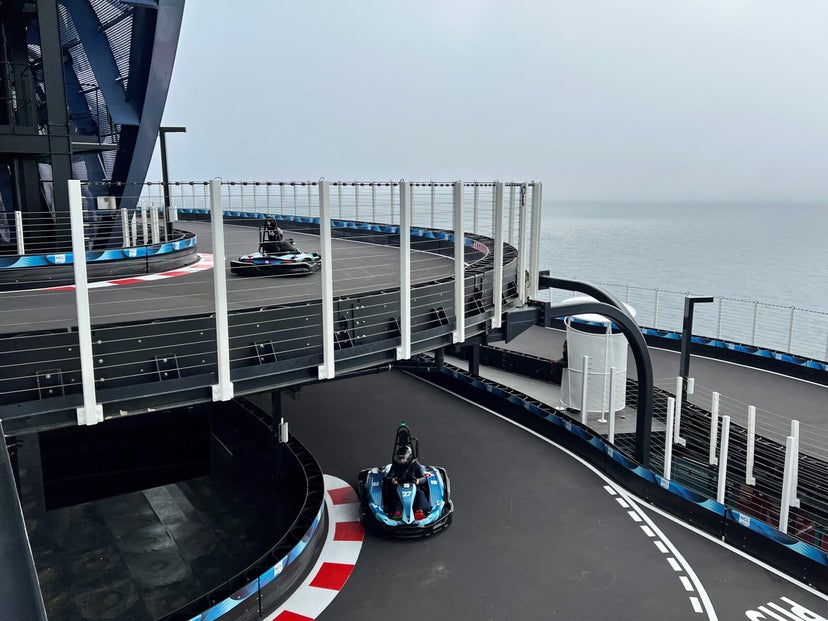 Norwegian Cruise Line's new ship has a ridiculously big go-kart track ...