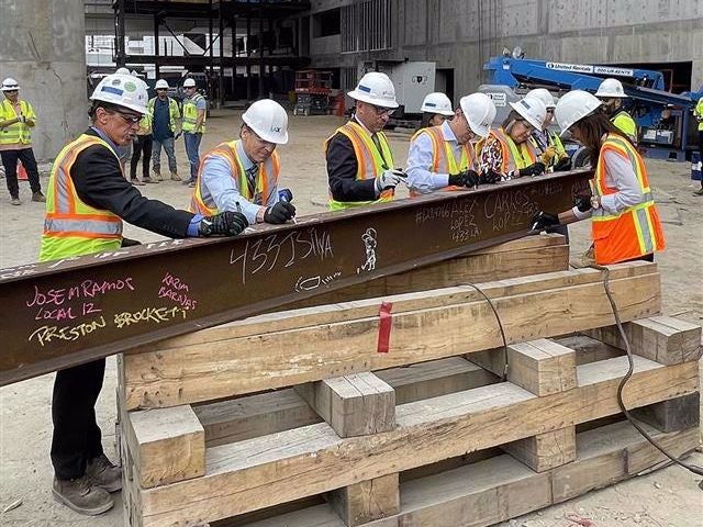 New LAX people mover on track for 2023 completion - The Points Guy