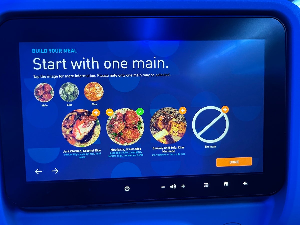 JetBlue ditches hot meals for cold in coach on transatlantic flights ...