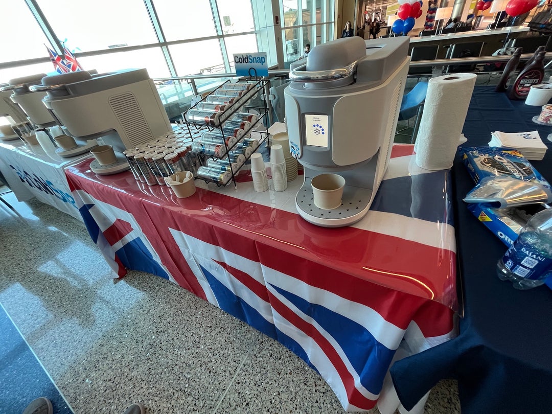 JetBlue inaugural flight from Boston to London lands at Gatwick - The ...