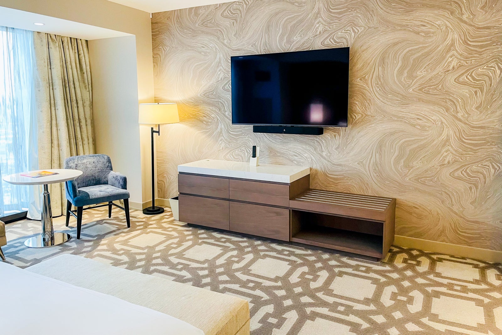 When it makes sense to stay at the nicest of the 3 Las Vegas Resorts World hotels - The Points Guy