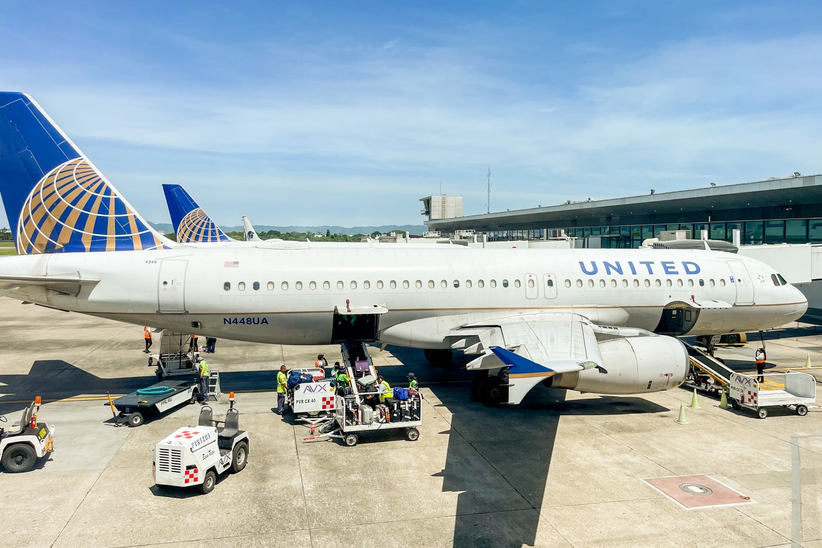 United Airbus A320 business class review - The Points Guy