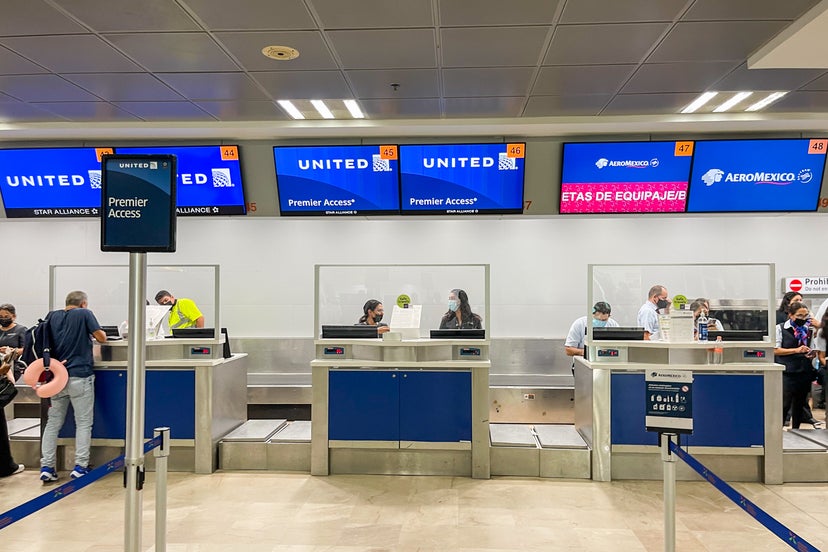 United Airbus A320 business class review - The Points Guy