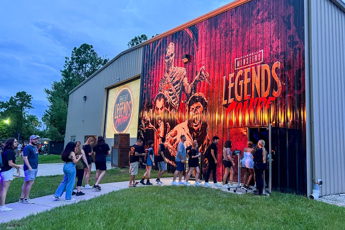 A (scared) first-timer's guide to Universal Orlando's Halloween Horror ...