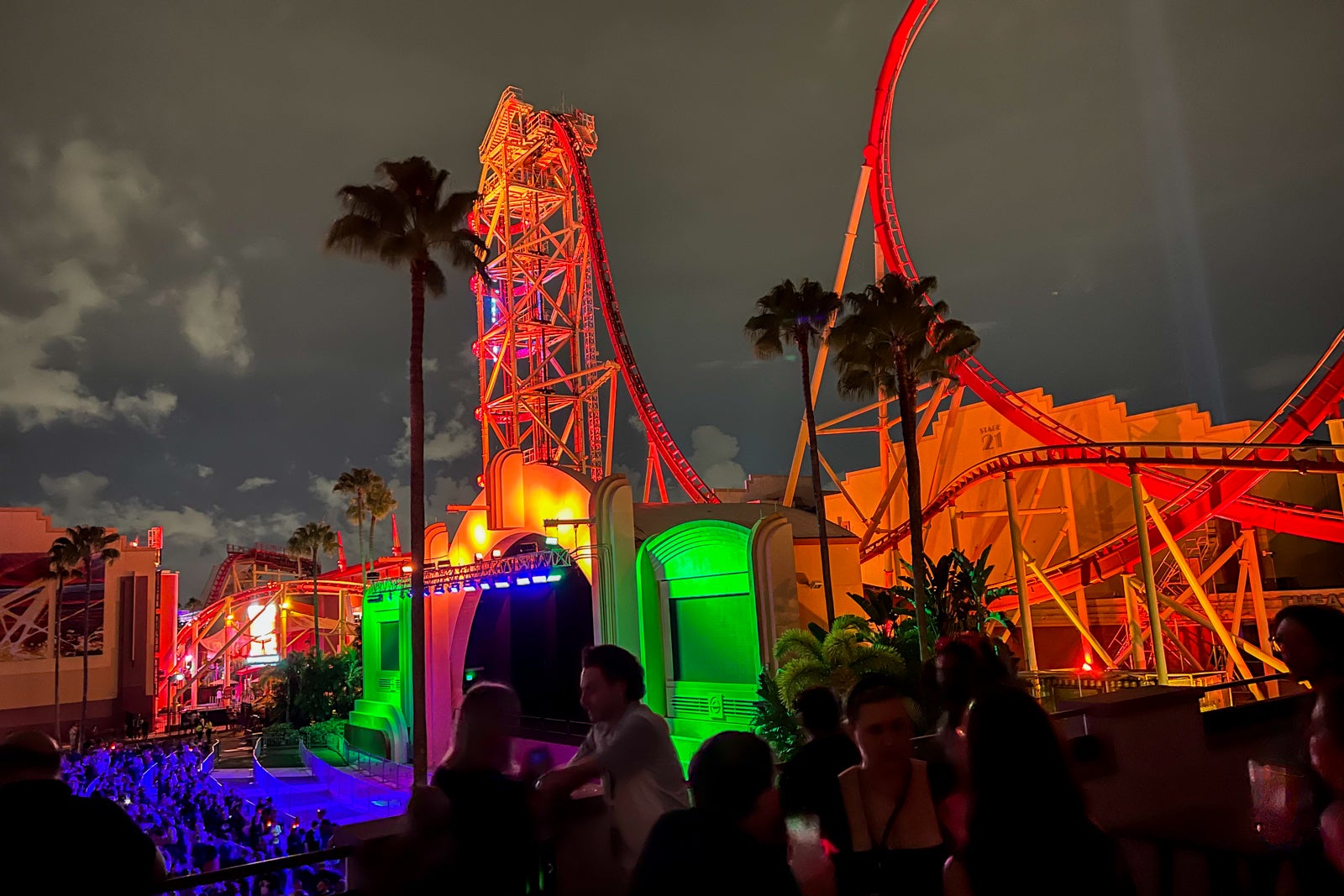 10 terrifying haunted houses announced for Universal Orlando’s ...