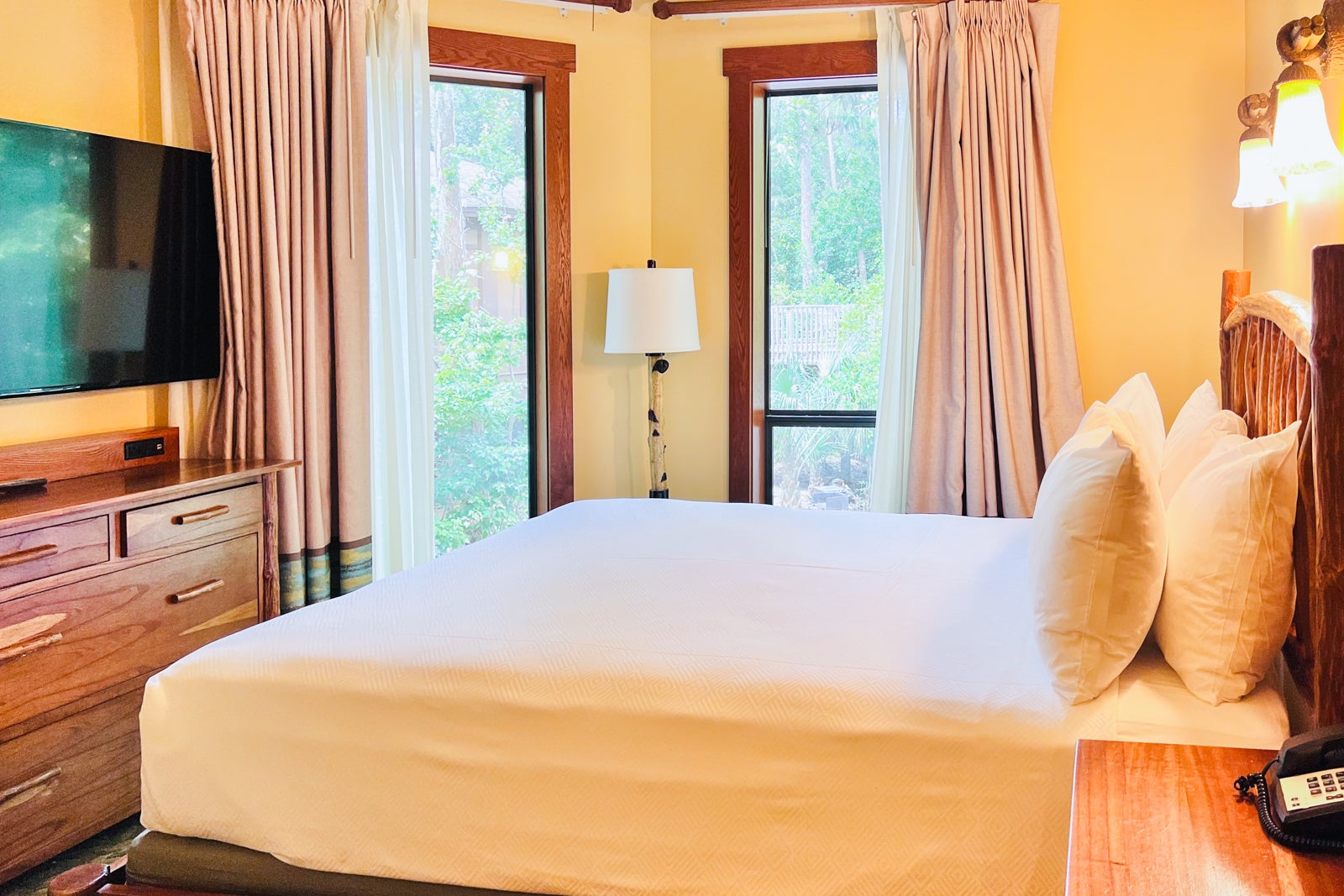 A hidden gem in plain sight: What it's like at Disney World's Treehouse ...