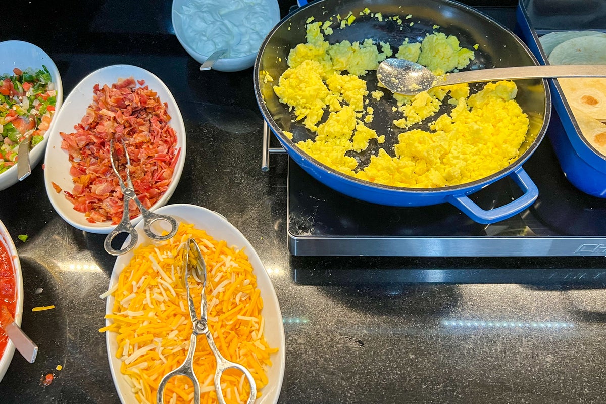 Inside some United Clubs, it's now 'Taco Tuesday' every day as taco ...