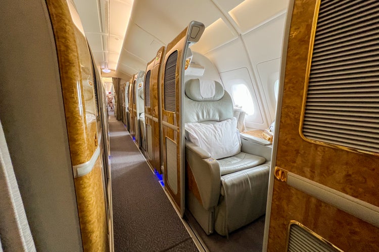 Getting my money's worth in Emirates first class: Bottomless Champagne ...