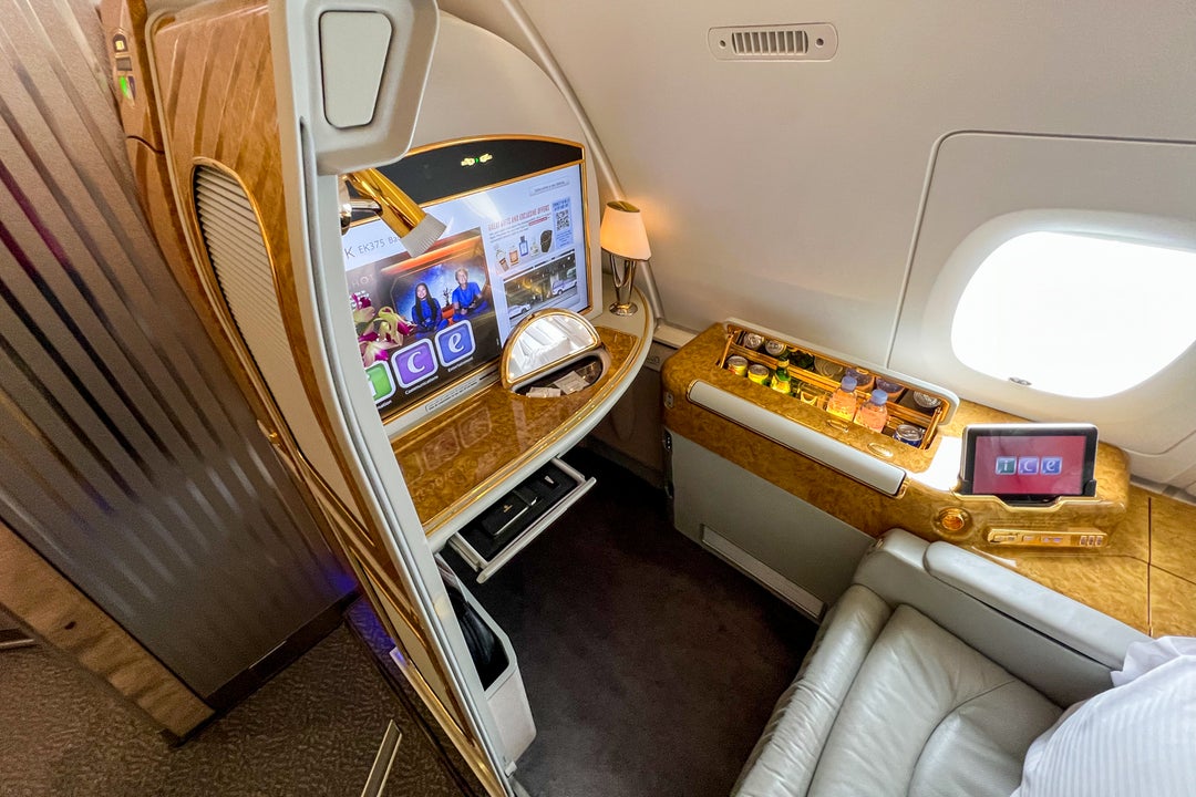 Getting my money's worth in Emirates first class: Bottomless Champagne ...