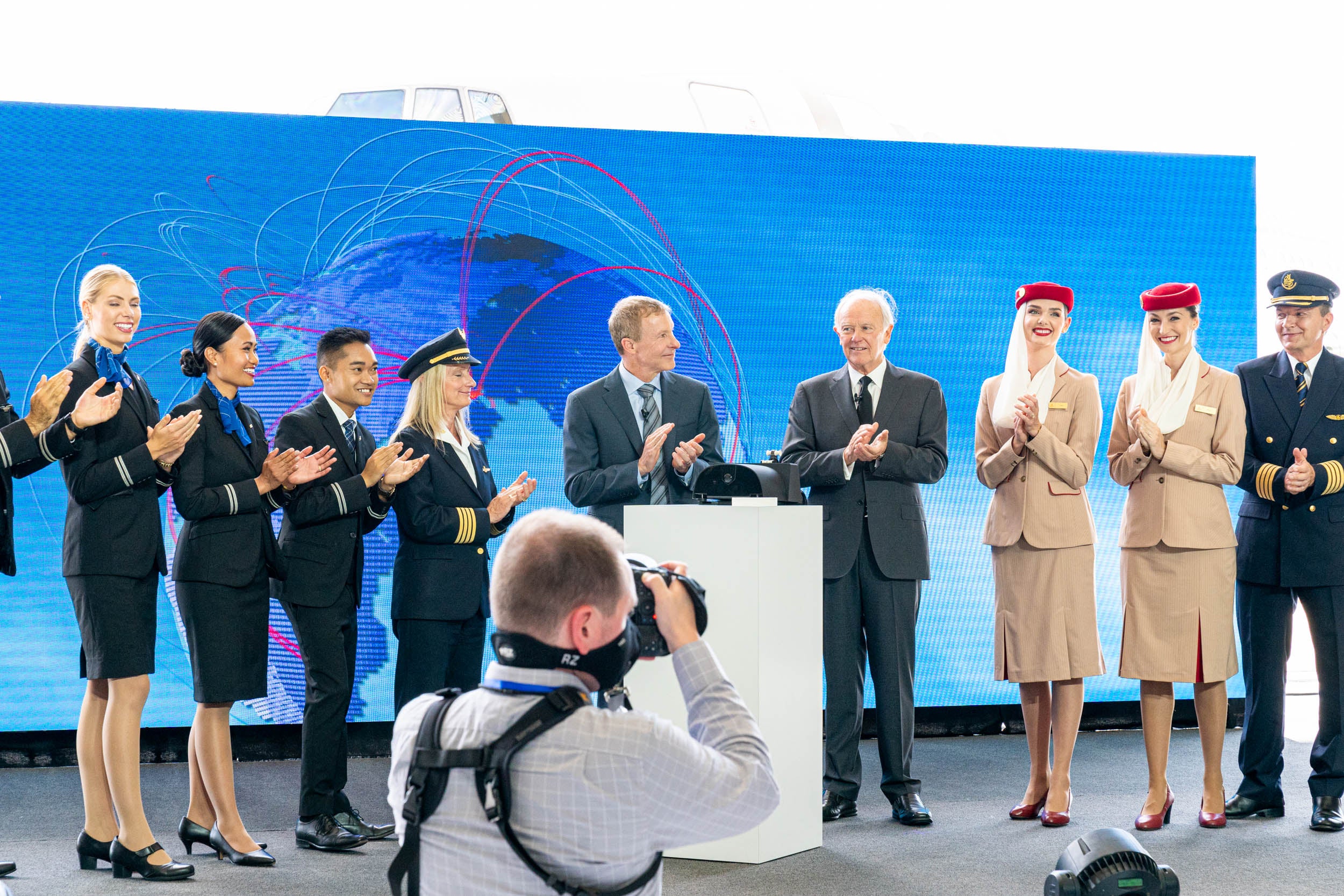 United Airlines Emirates Announce Partnership Newark Dubai Flight United Airlines Emirates Announce Partnership Newark Dubai Flight