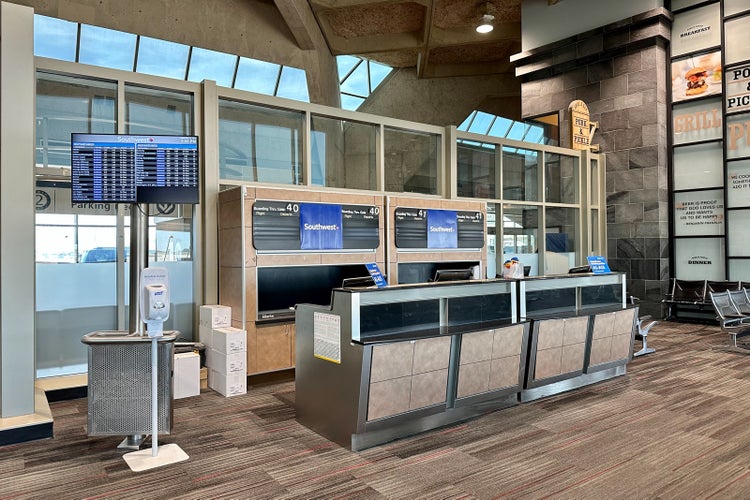 Sneak peek: Inside the new Kansas City Airport terminal, opening in ...