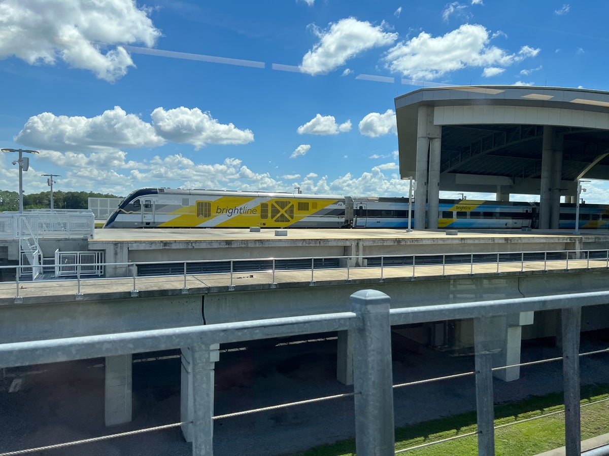 High-speed rail in Florida: Brightline shows off new 130-mph speed test ...