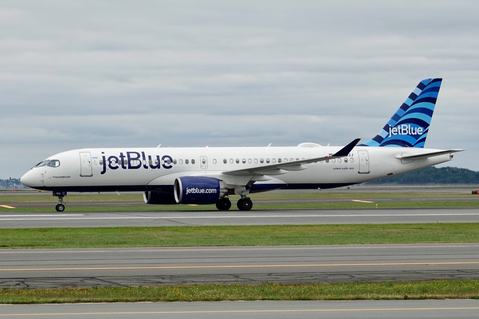 JetBlue overhauls TrueBlue loyalty program with major new perks and 4 ...