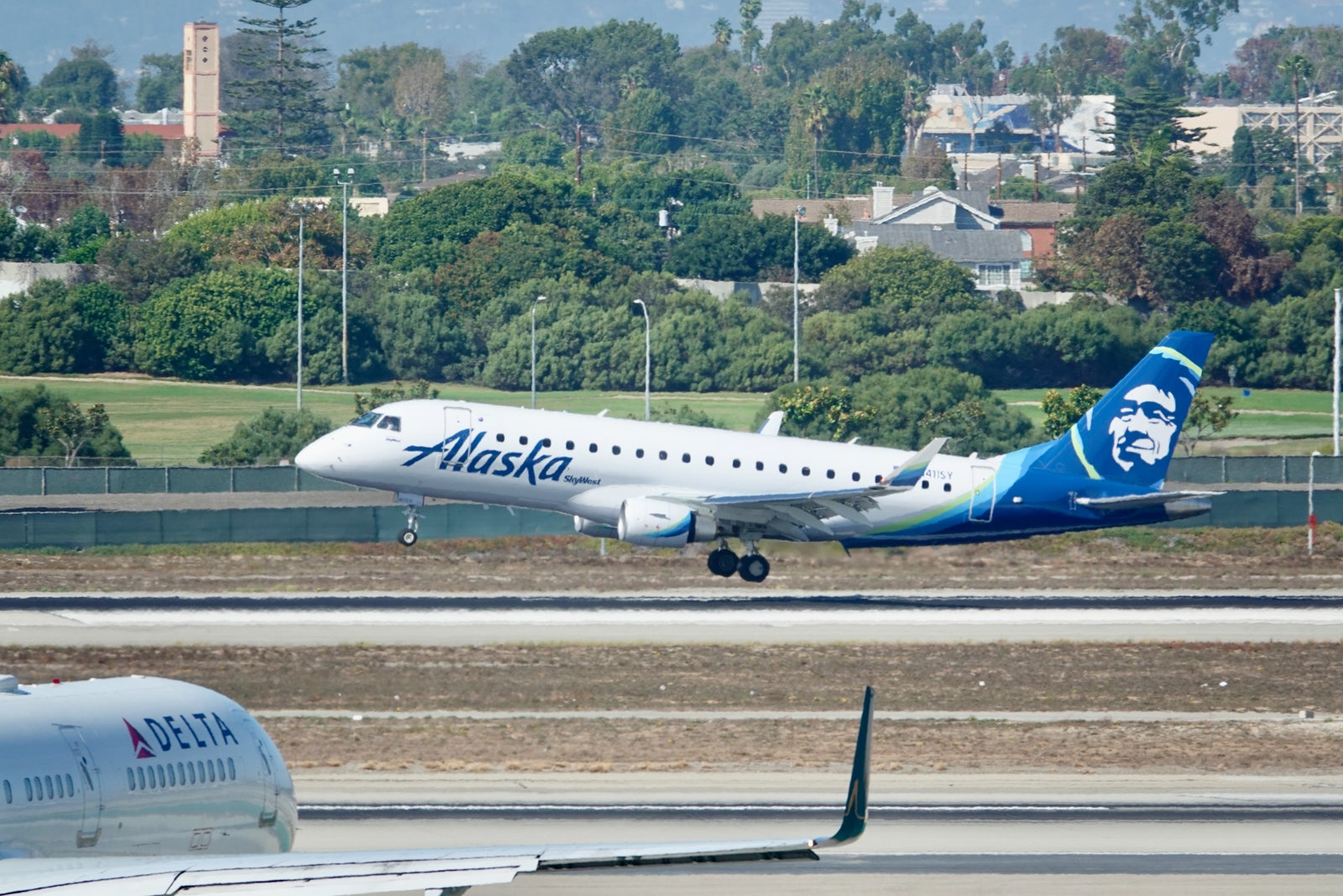 Alaska Airlines MVP elite status: What it is and how to earn it - The ...