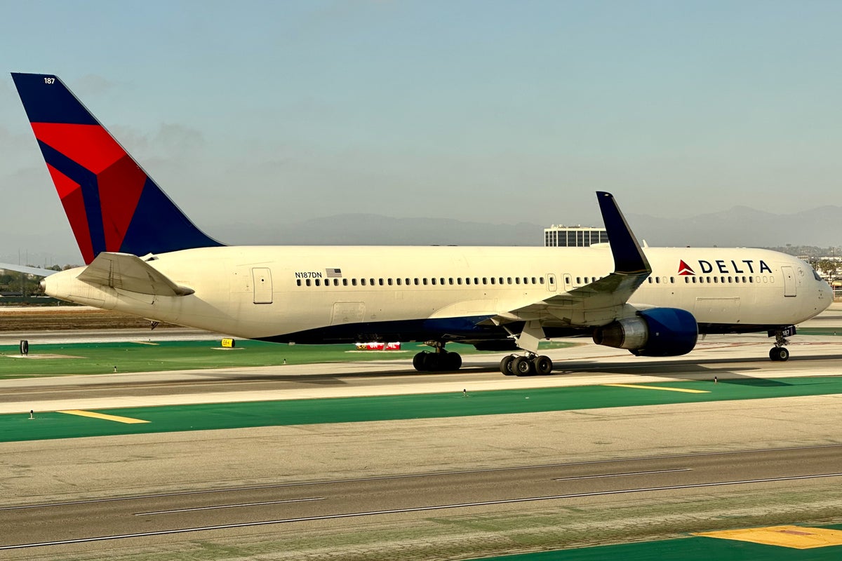 Turf war: Delta retaliates in Minneapolis with 7 routes against Sun ...