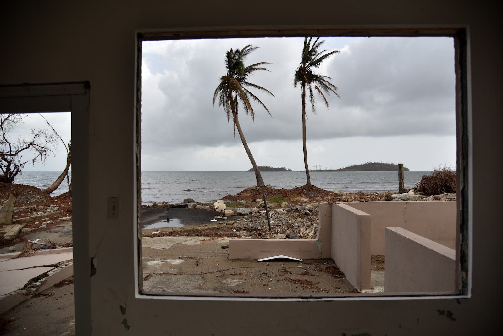 Fiona's rain, winds hit Caribbean: What to know when booking hurricane ...
