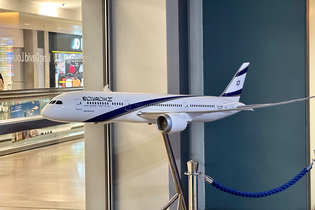 Review: El Al business class on the 787 Dreamliner to Dubai - The ...