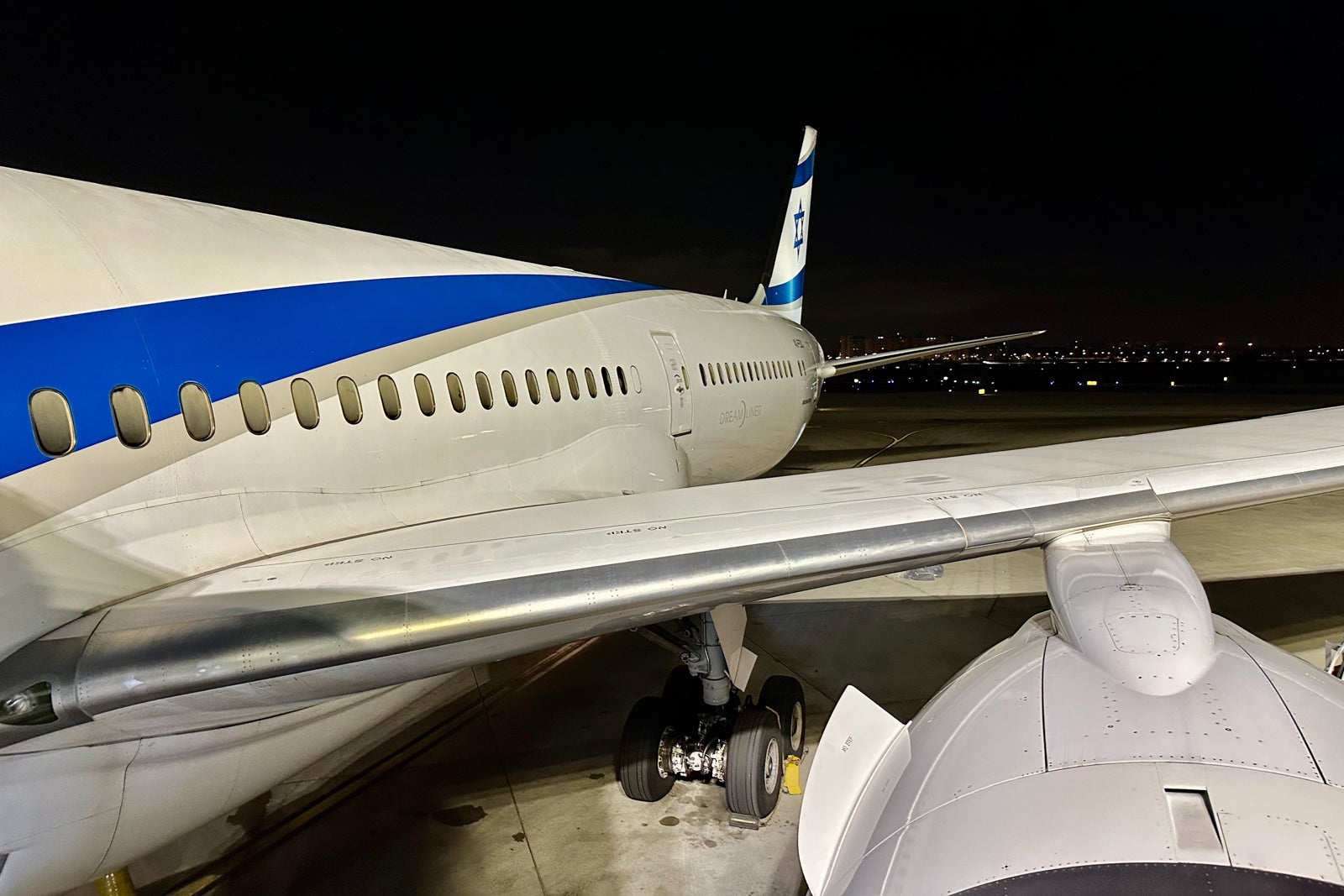 Review: El Al business class on the 787 Dreamliner to Dubai - The ...
