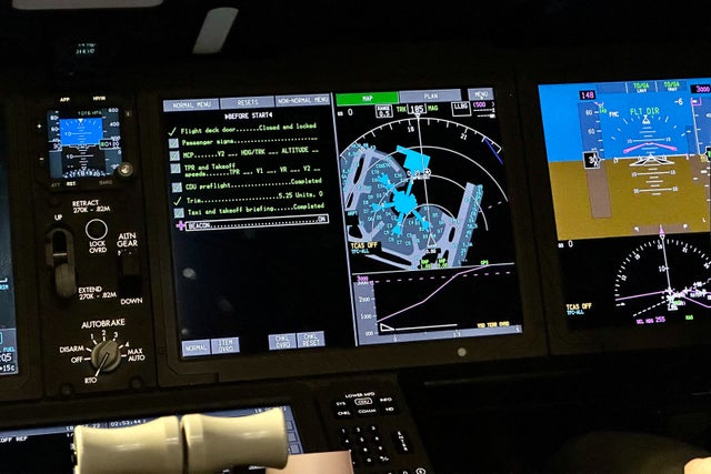 Better than first class: What it was like flying in the cockpit on the ...