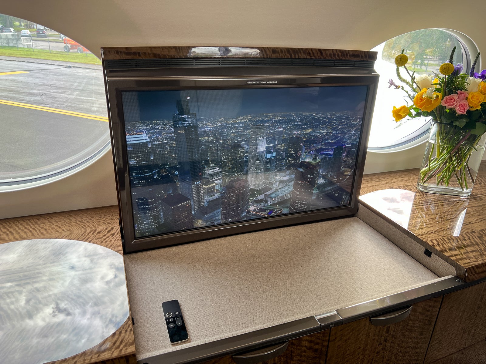 A look inside Gulfstream's awe-inspiring $75 million G700 private jet ...