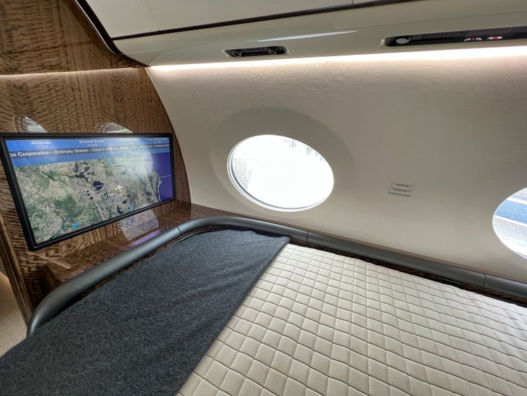 A look inside Gulfstream's awe-inspiring $75 million G700 private jet ...