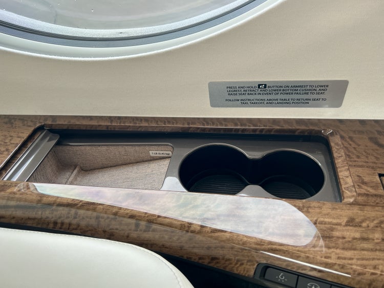 A look inside Gulfstream's awe-inspiring $75 million G700 private jet ...