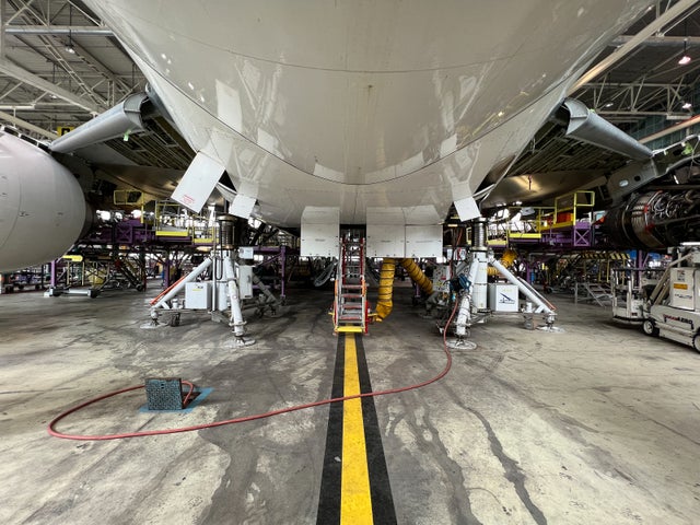 Incredible facts about the Boeing 777 - The Points Guy