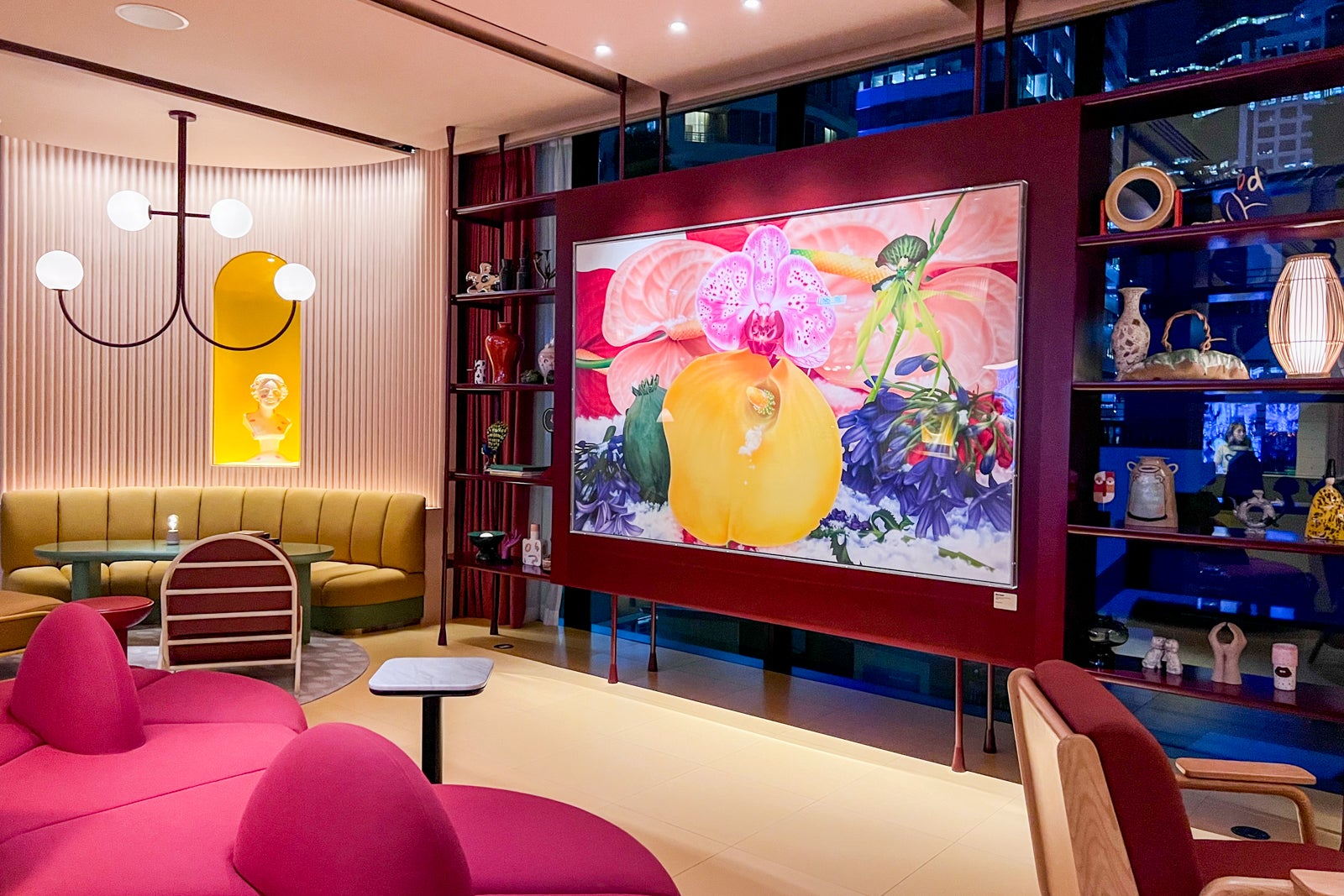 A hip gem in the heart of a business district: My stay at the Standard ...