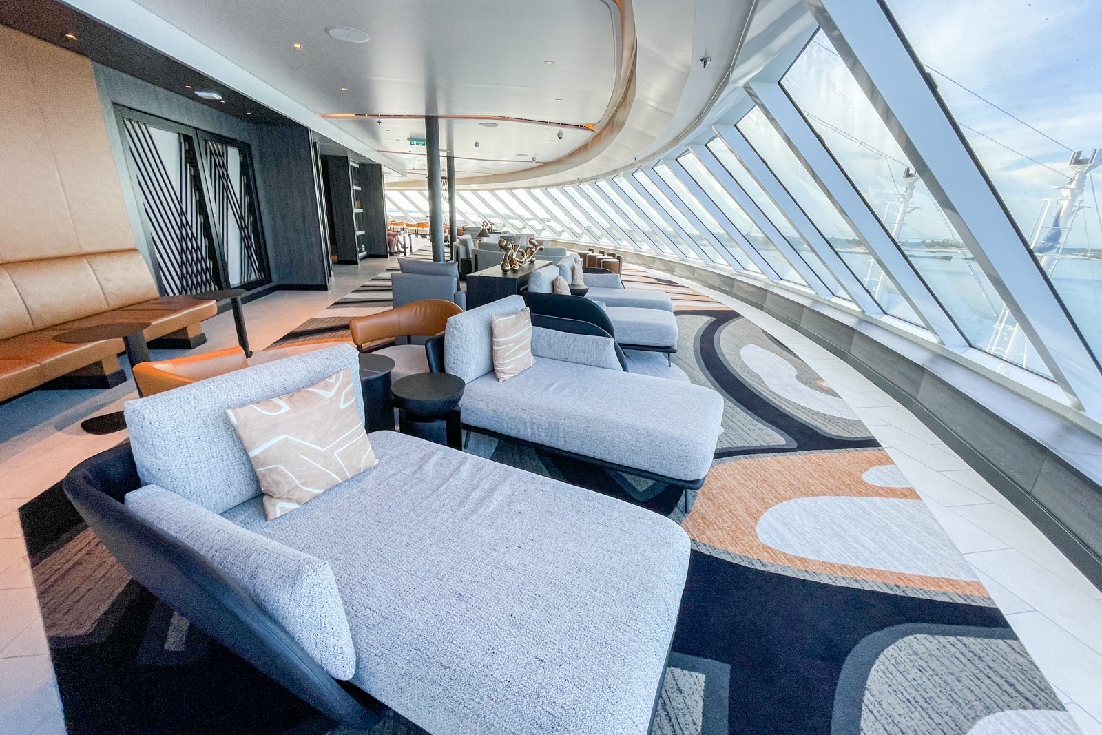 Can luxury cruisers fall in love with Norwegian Prima? TPG finds out ...