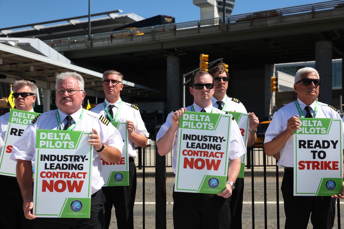 Delta's pilots just voted for a strike, but don't worry about your ...
