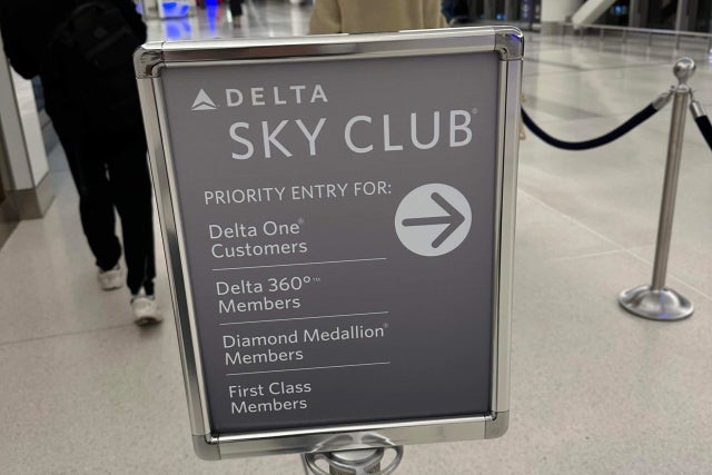 Delta now offers 'priority boarding' at Sky Clubs to skip the wait ...