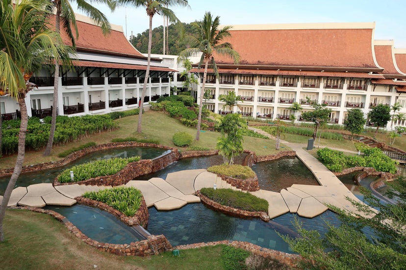 Is Marriott Bonvoy Titanium Elite status worth it? - The Points Guy