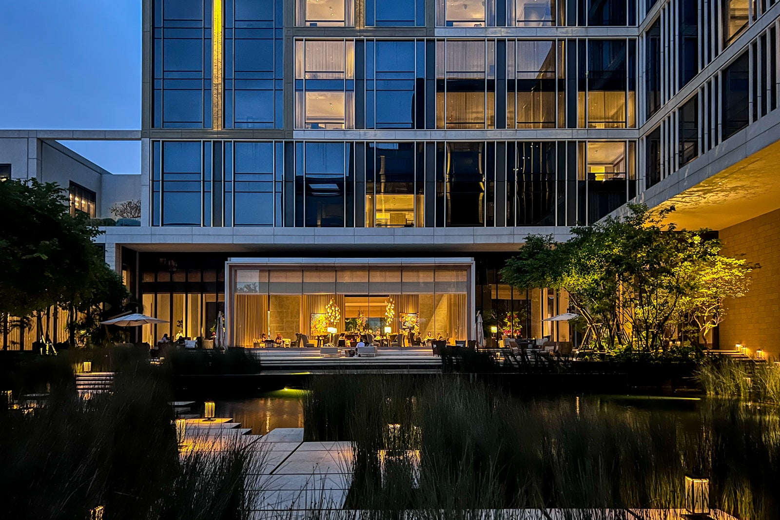 A Luxury Resort In The Middle Of A City Four Seasons Hotel Bangkok A Luxury Resort In The Middle Of A City Four Seasons Hotel Bangkok