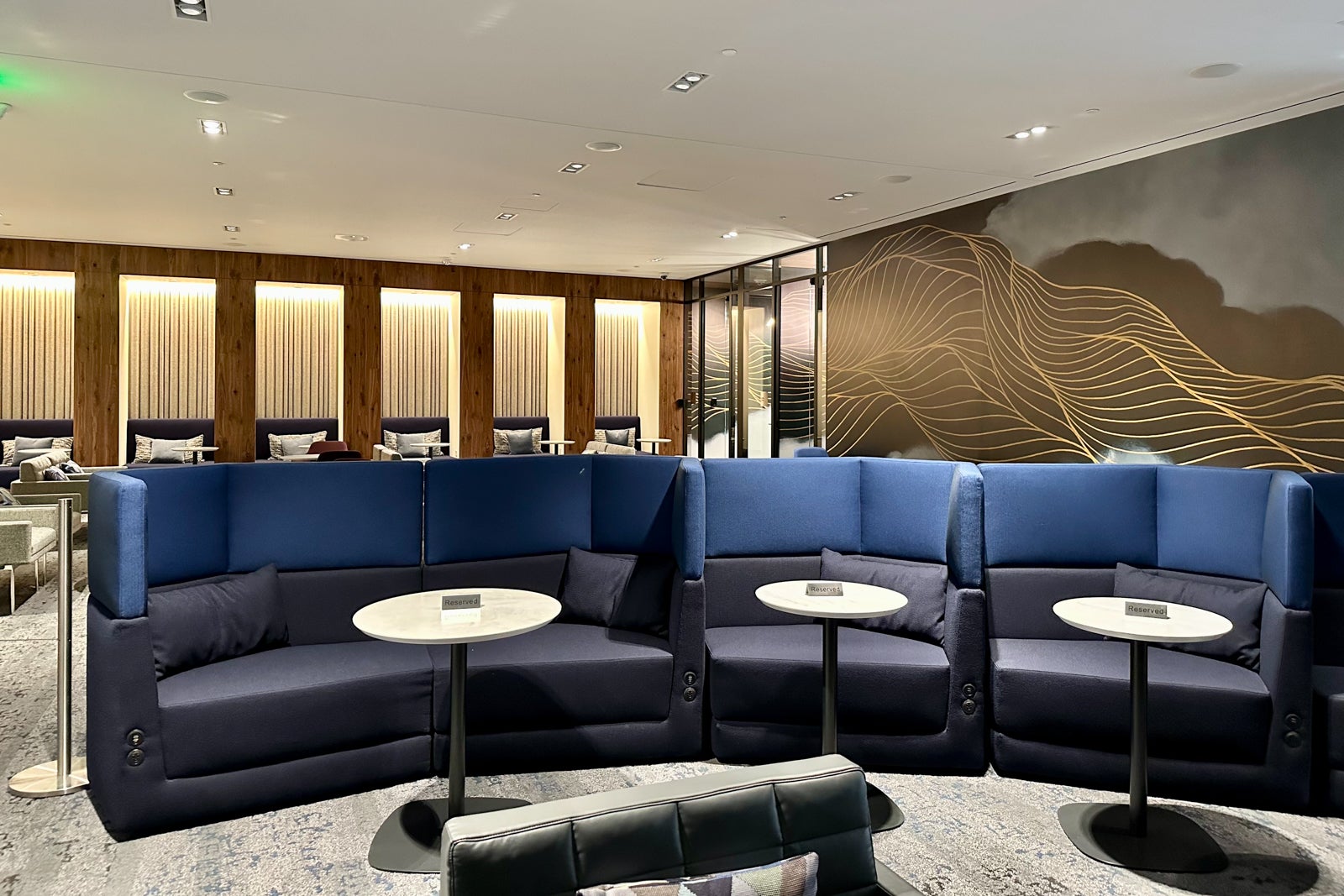 First look inside Amex’s expanded Centurion Lounge in San Francisco ...
