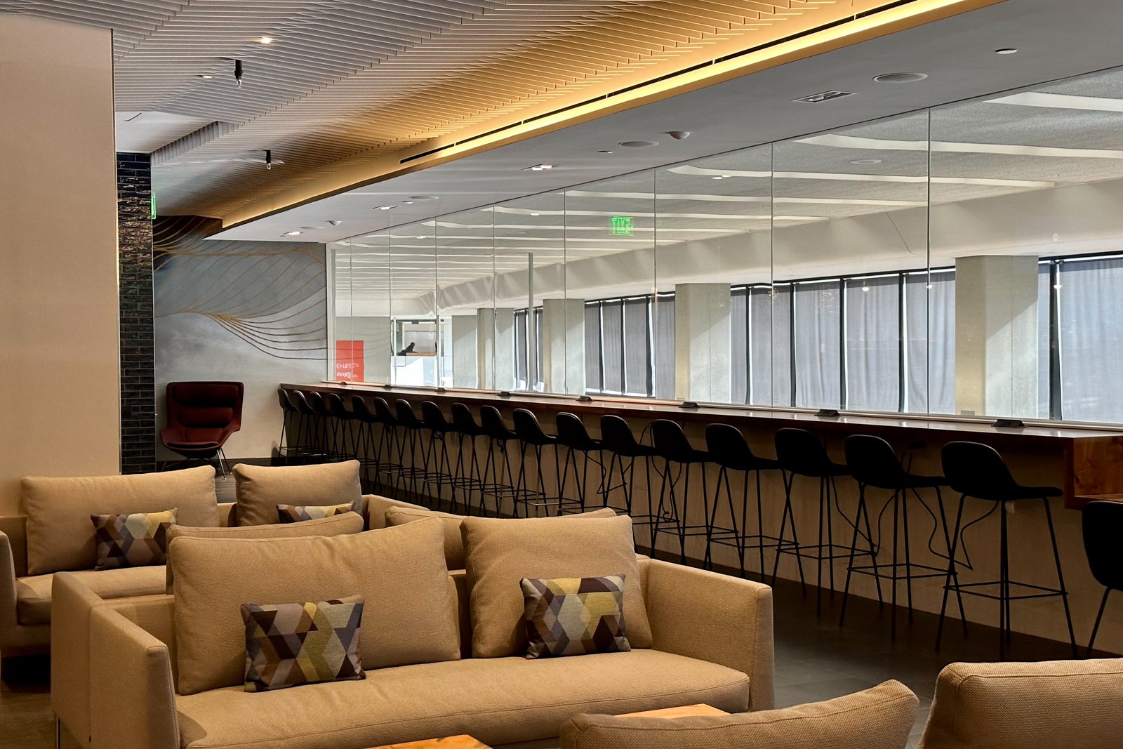 First look inside Amex’s expanded Centurion Lounge in San Francisco ...