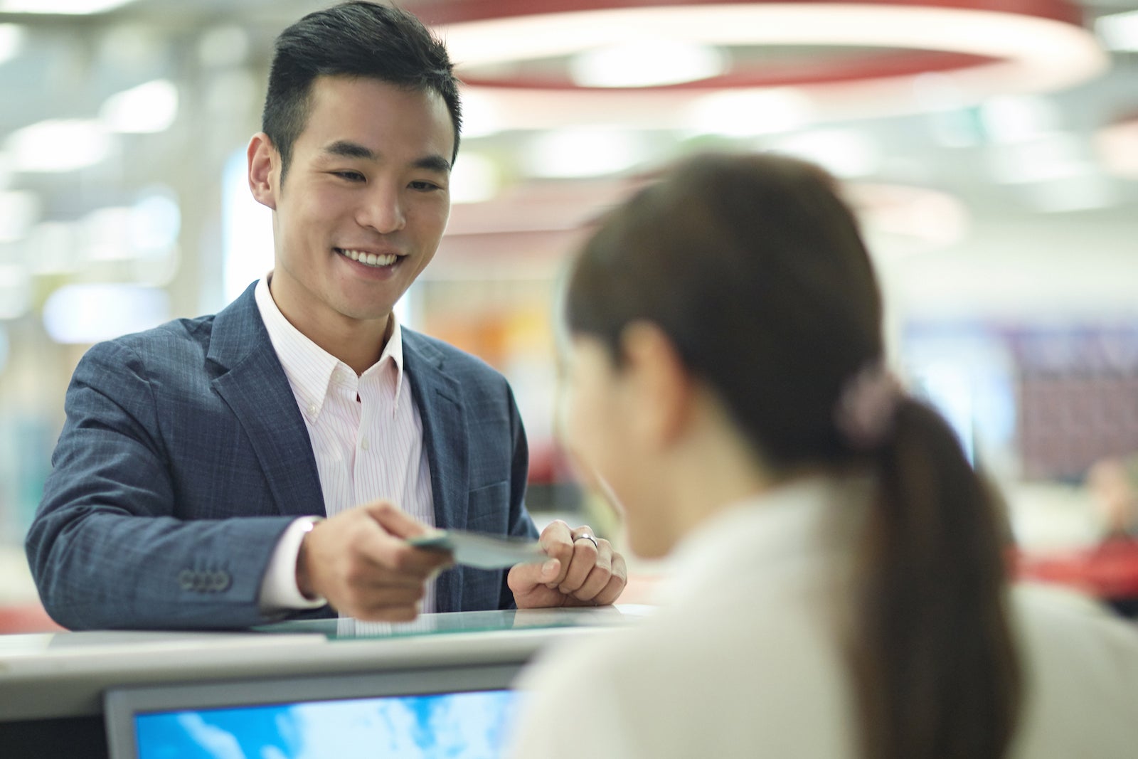 Flyer beware: Don't fall for this airline customer service scam - The ...