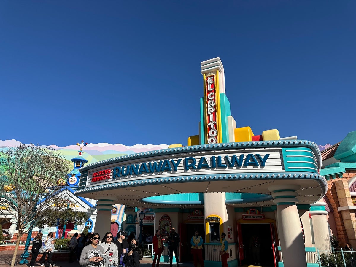 The 14 best rides at Disneyland - The Points Guy