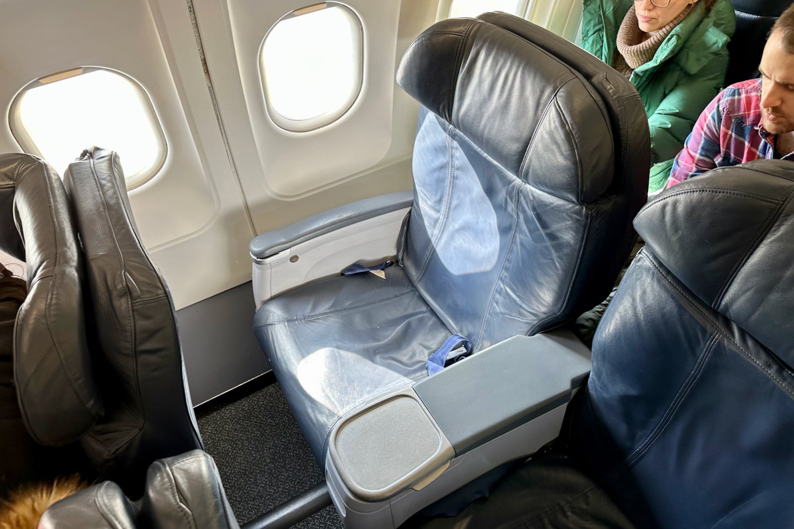 Frontier Airlines announces first-class seats, companion pass for elite ...