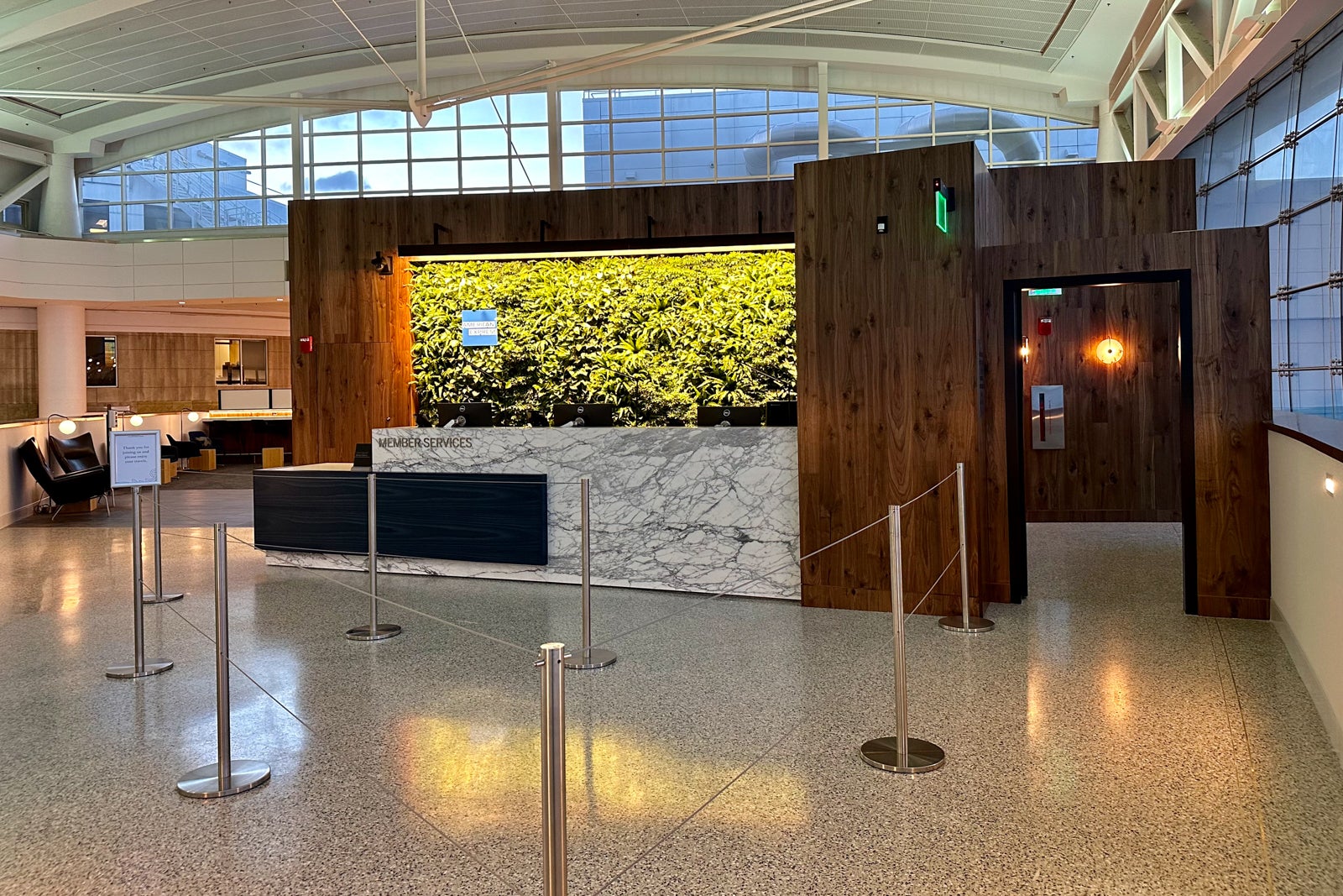 Inside Amex's gorgeous new Centurion Lounge in Seattle — a massive ...